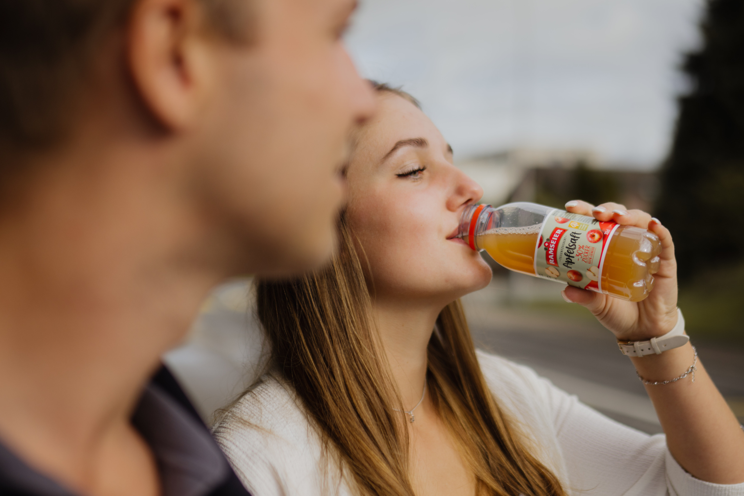 RAMSEIER lanciert ersten teilentzuckerten Apfelsaft der Schweiz ...